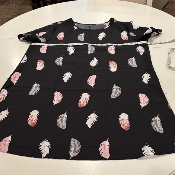 Dresses | Black Feather Print Dress Size 1x | Poshmark